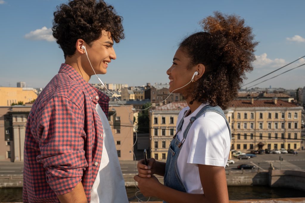 A Parent’s Complete Guide to High School Dating - Daniel Wong