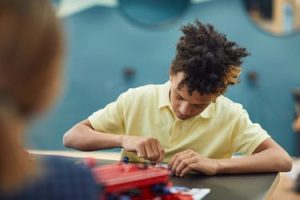 12 Best Jobs for Teenagers (With Little to No Experience Required ...